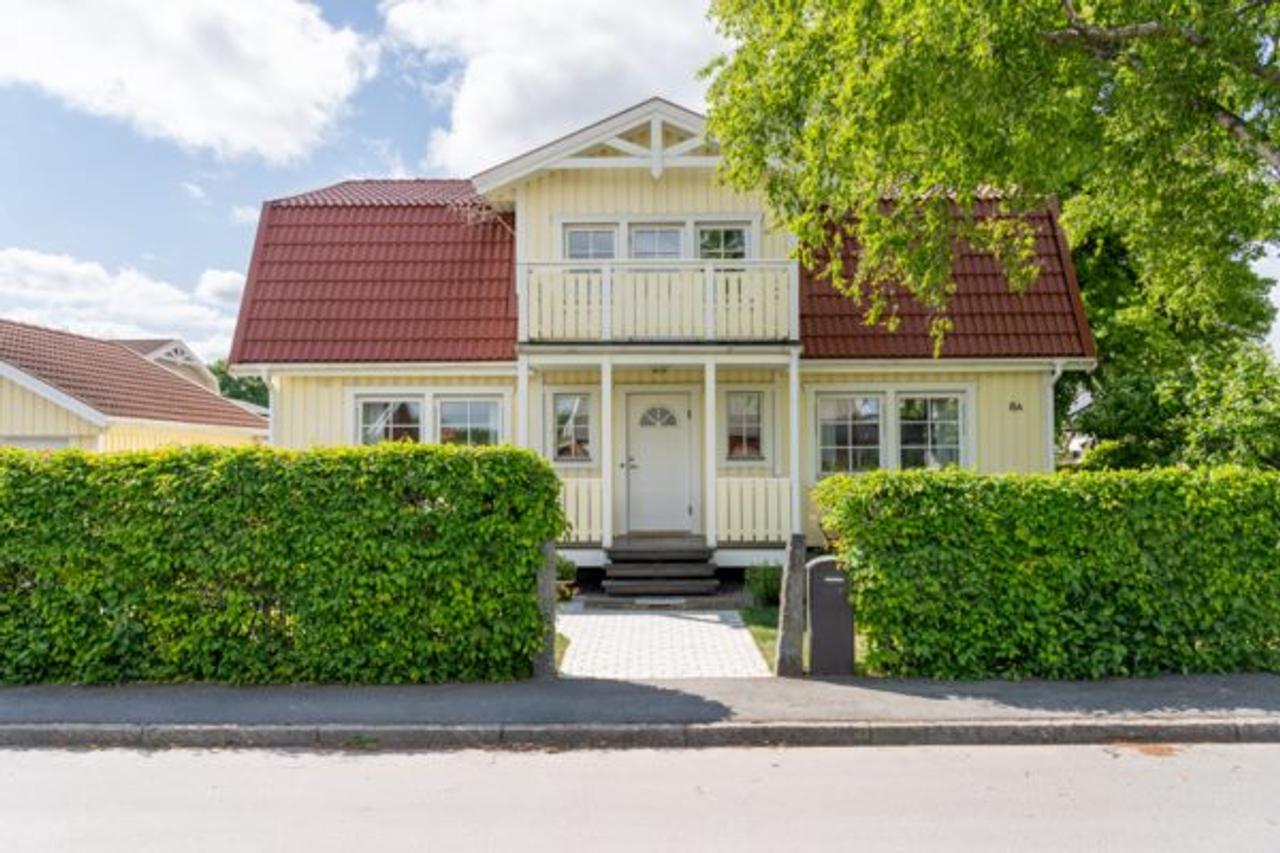 Villa till salu på Doppingvägen 8A, Sunnersta, Uppsala - Booli