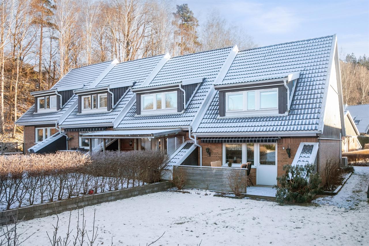 Radhus till salu på Eklövsvägen 45, Rydsberg, Lerum - Booli