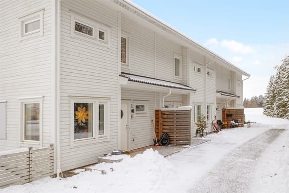 Kedjehus, parhus och radhus till salu i Enköping – Booli