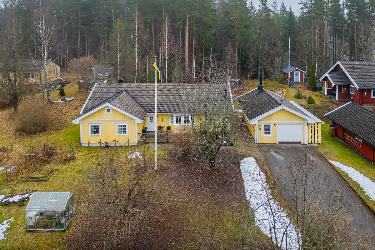 Villa till salu på Sommarvägen 21, Tystberga, Nyköping – Booli