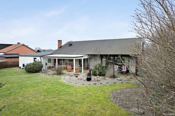 Bostäder till salu i Simrishamn – Booli