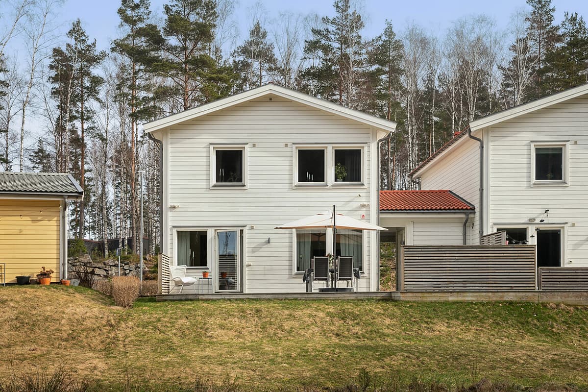 Kedjehus till salu på Bråta Kärrvägen 15, Bråta, Lerum – Booli