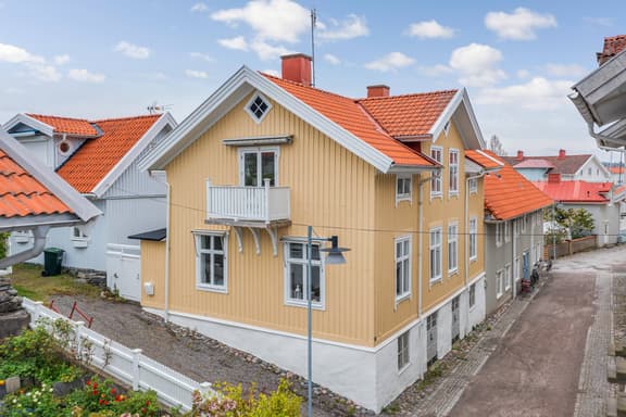 Bostäder till salu i Marstrand – Booli