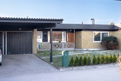 Villor till salu på Stålverksgatan – Booli