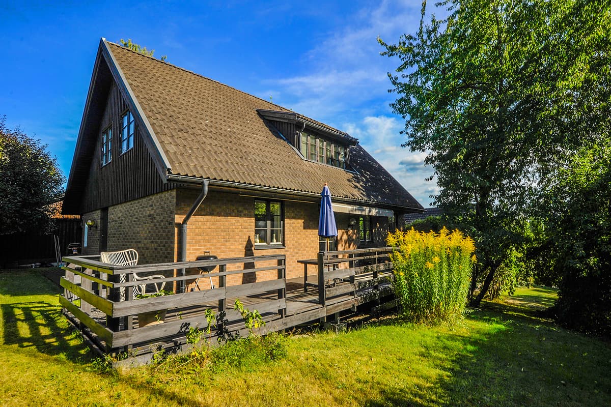 Villa till salu på Vinbärsvägen 3, Ekholmsnäs, Lidingö - Booli.se